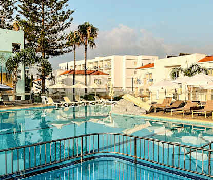New Famagusta Hotel - Bestil hotel i Ayia Napa hos Spies