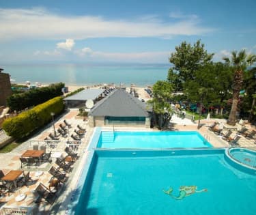 Naias Beach - Bestil hotel i Halkidiki hos Spies