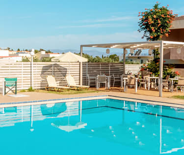 Dimitra Village - Bestil hotel i Agia Marina (Chaniakysten) hos Spies